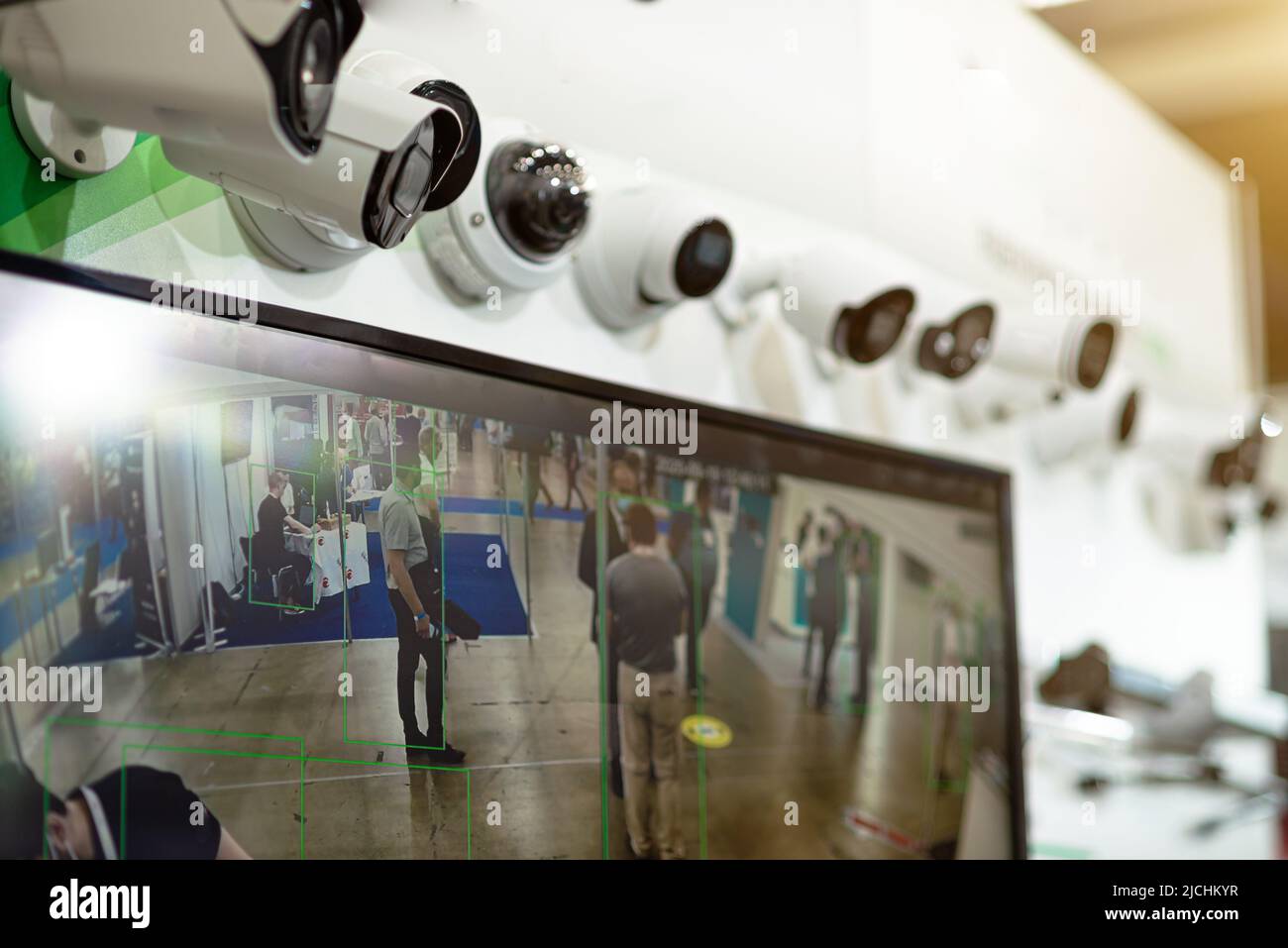 Intelligent people tracking and analysis system Stock Photo - Alamy