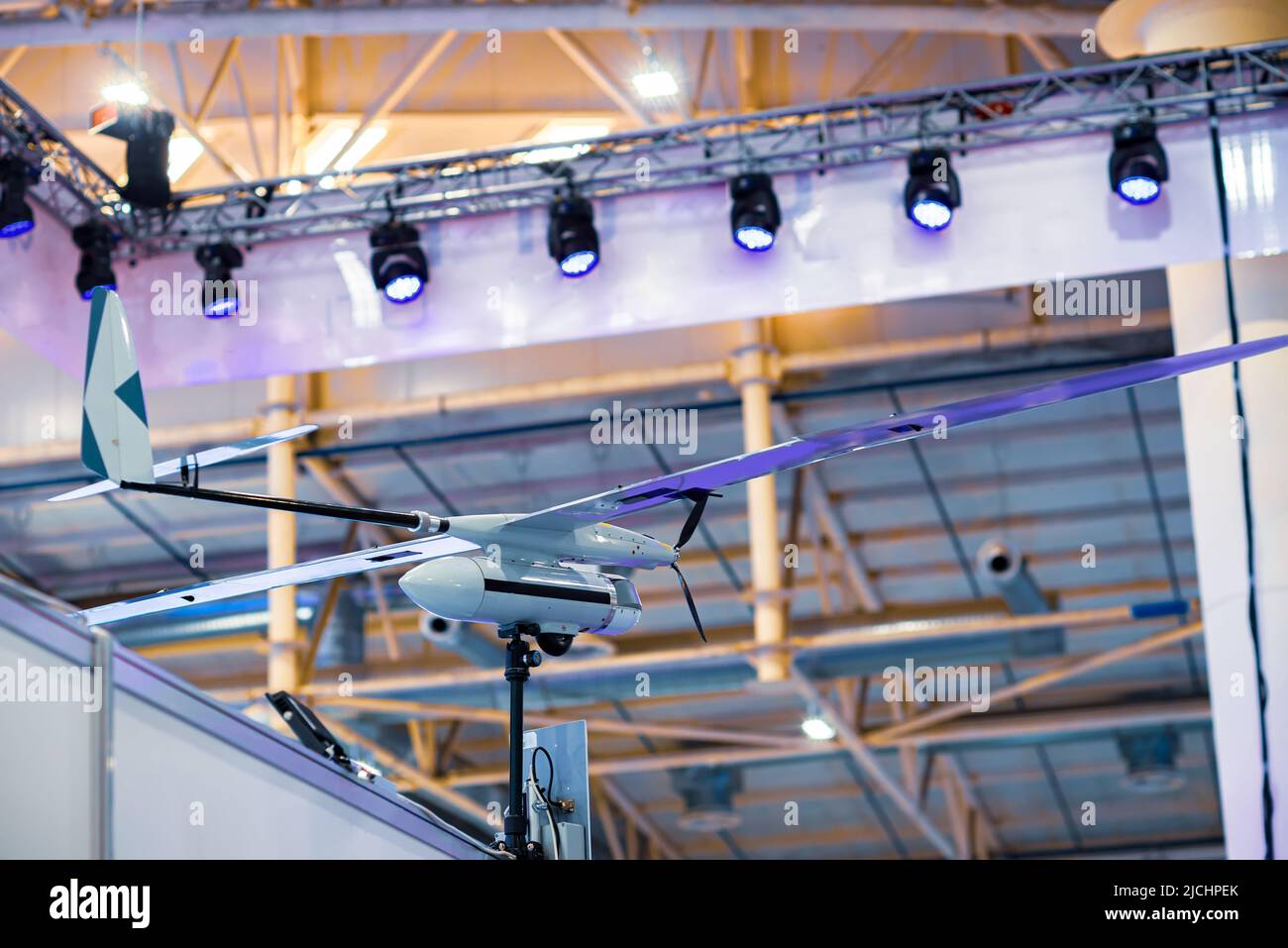 Mobile unmanned aerial vehicle system for observing objects from the ...