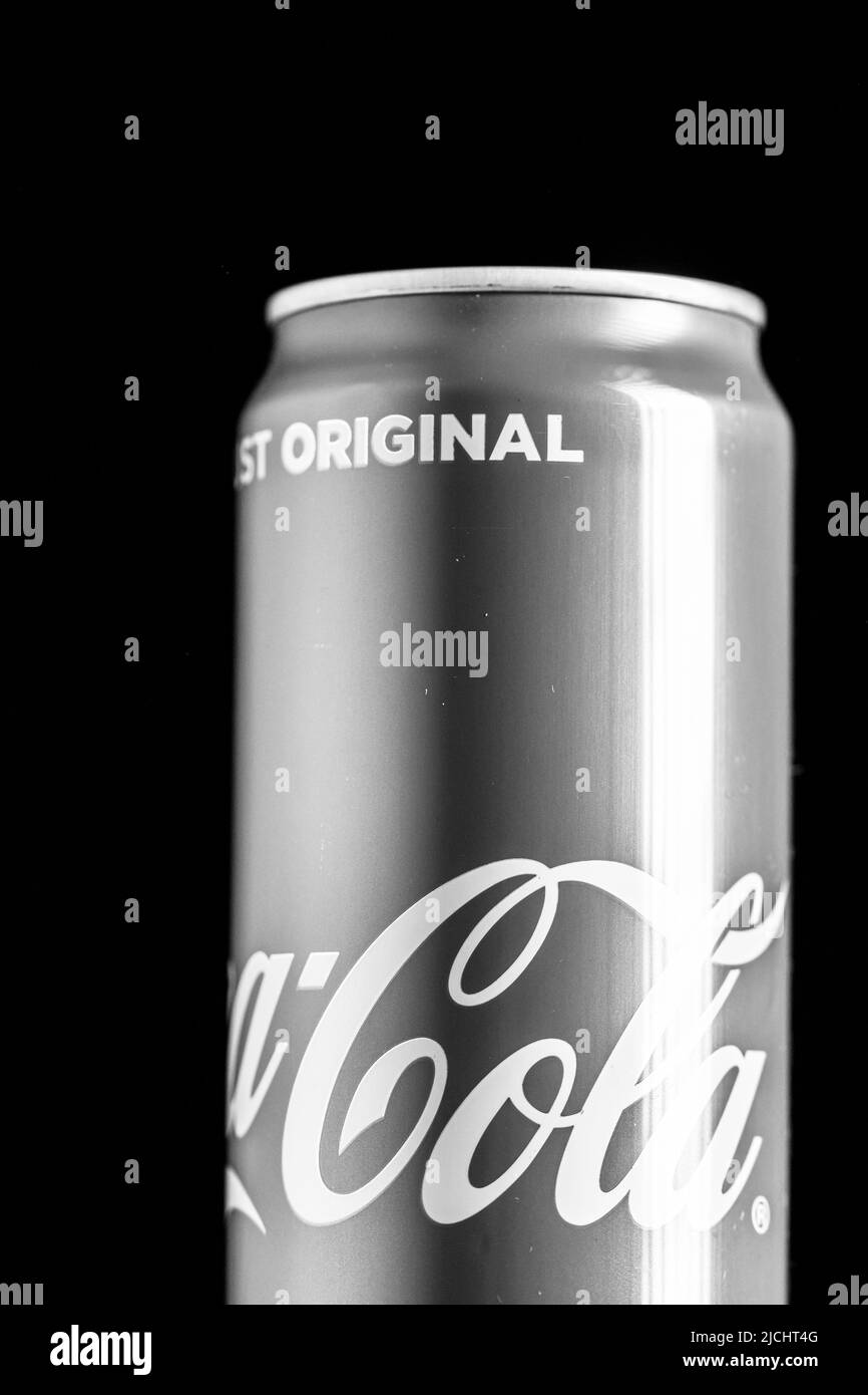 Classic Coca-Cola can. Bucharest, Romania, 2022 Stock Photo - Alamy