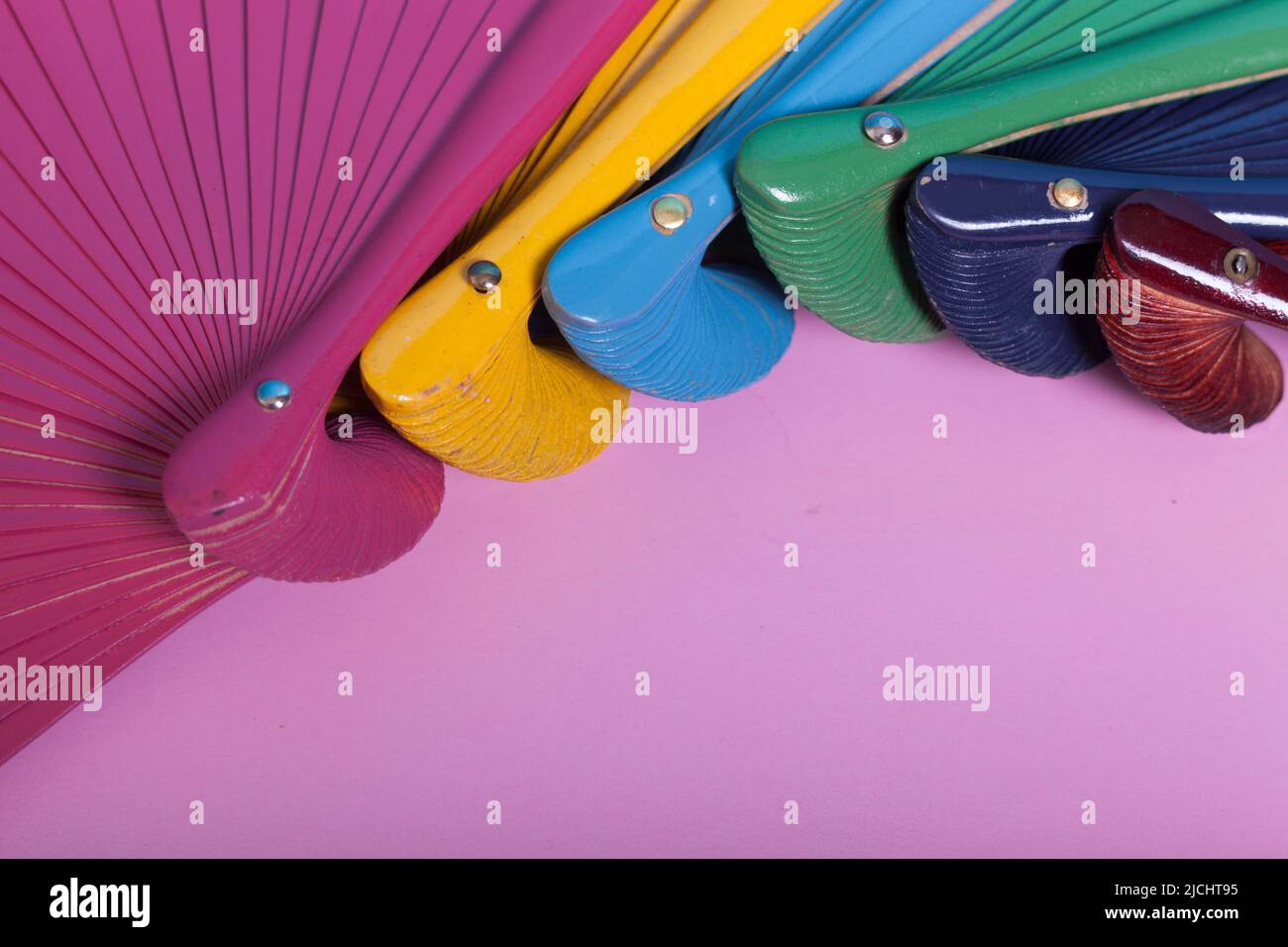 Spanish fans, heat wave, the fan is one of the best ways to combat the ...