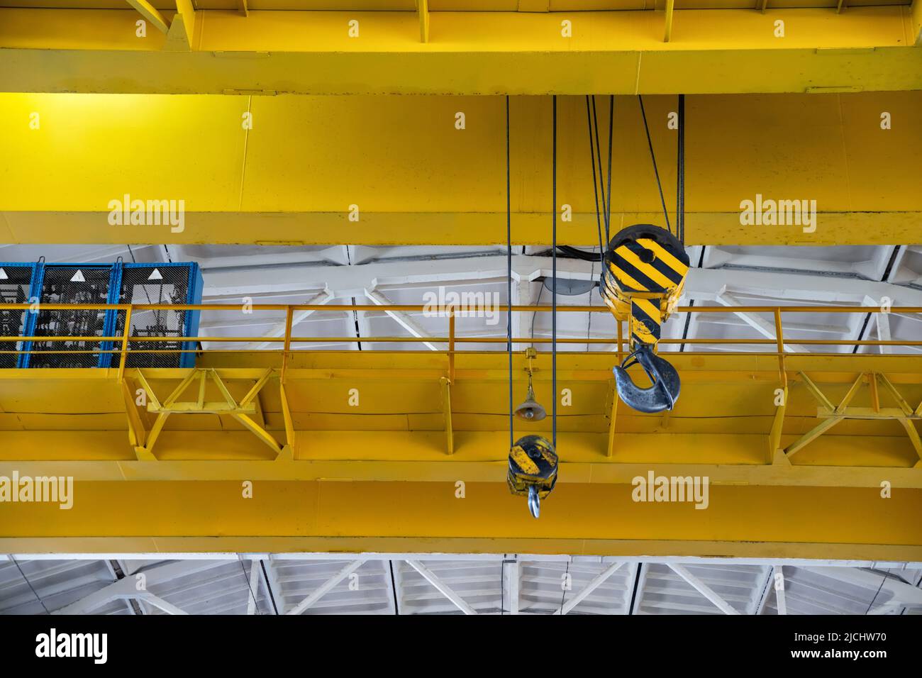Gantry overhead crane works at industrial plant Stock Photo - Alamy