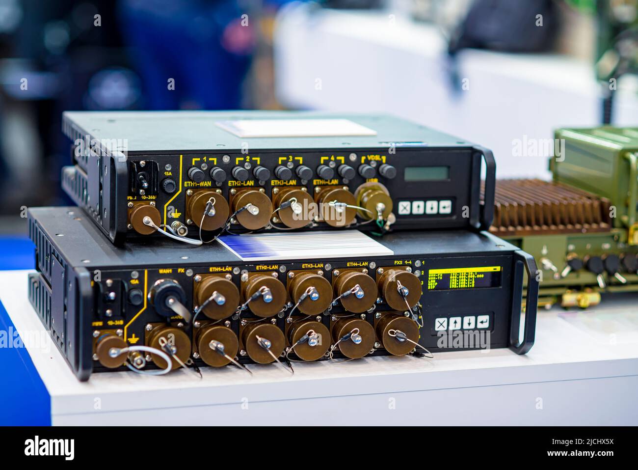 Field router for the military defense industry. Cryptographic ...