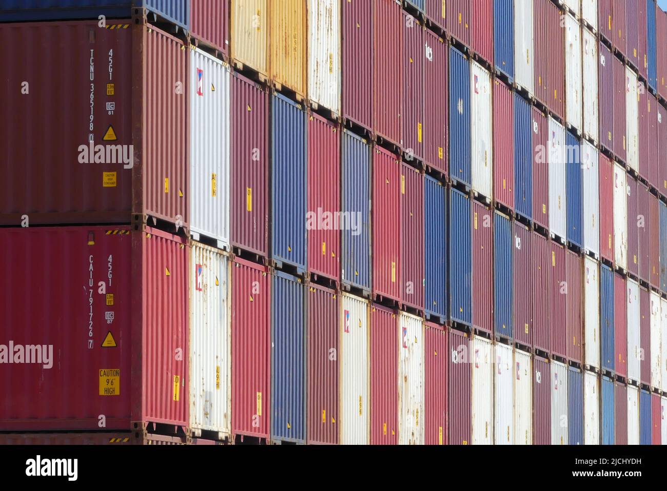 Industrial containers. Metal boxes for the transport of commercial ...