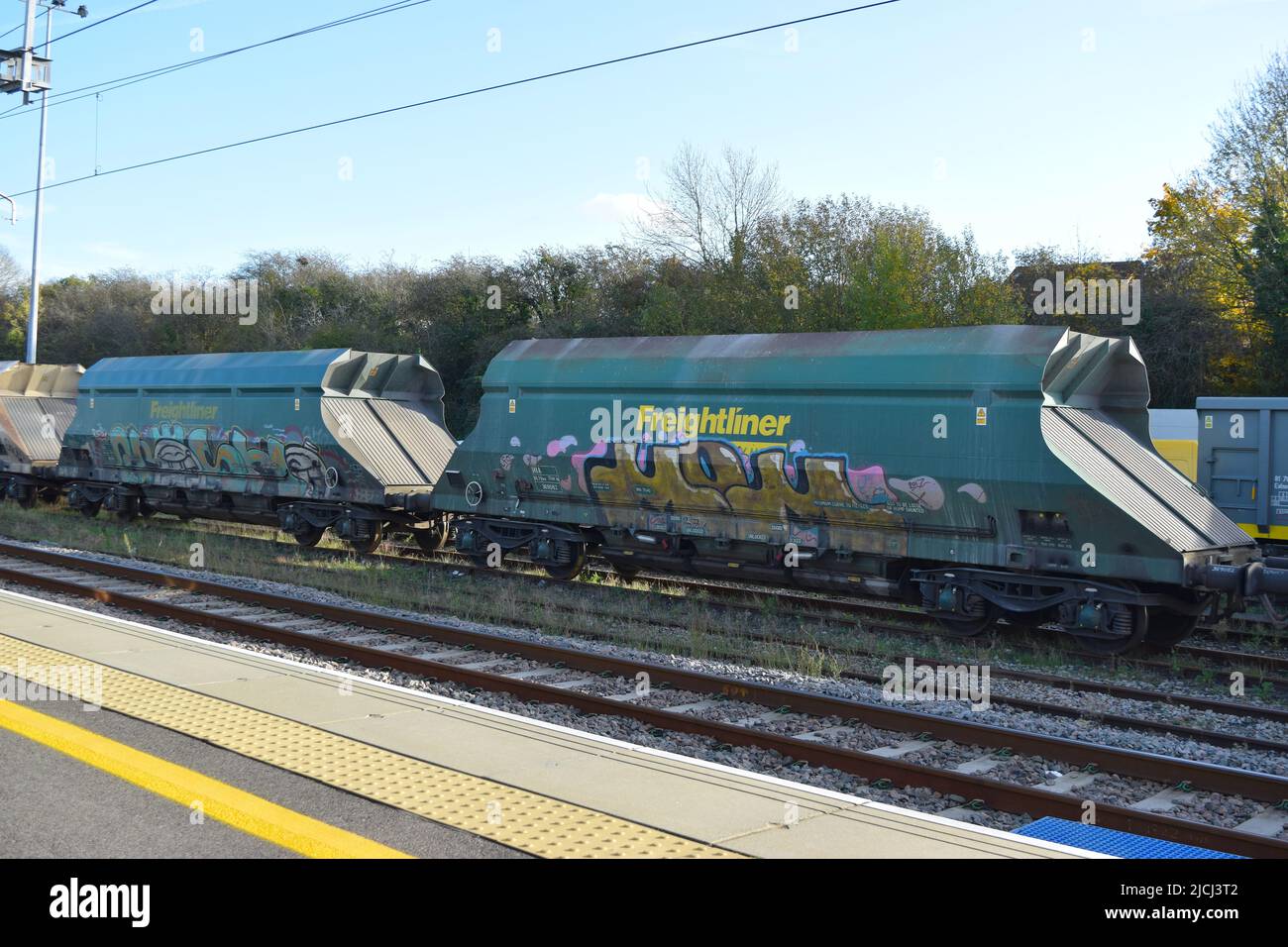 British cargo train Freightliner on rails Stock Photo - Alamy