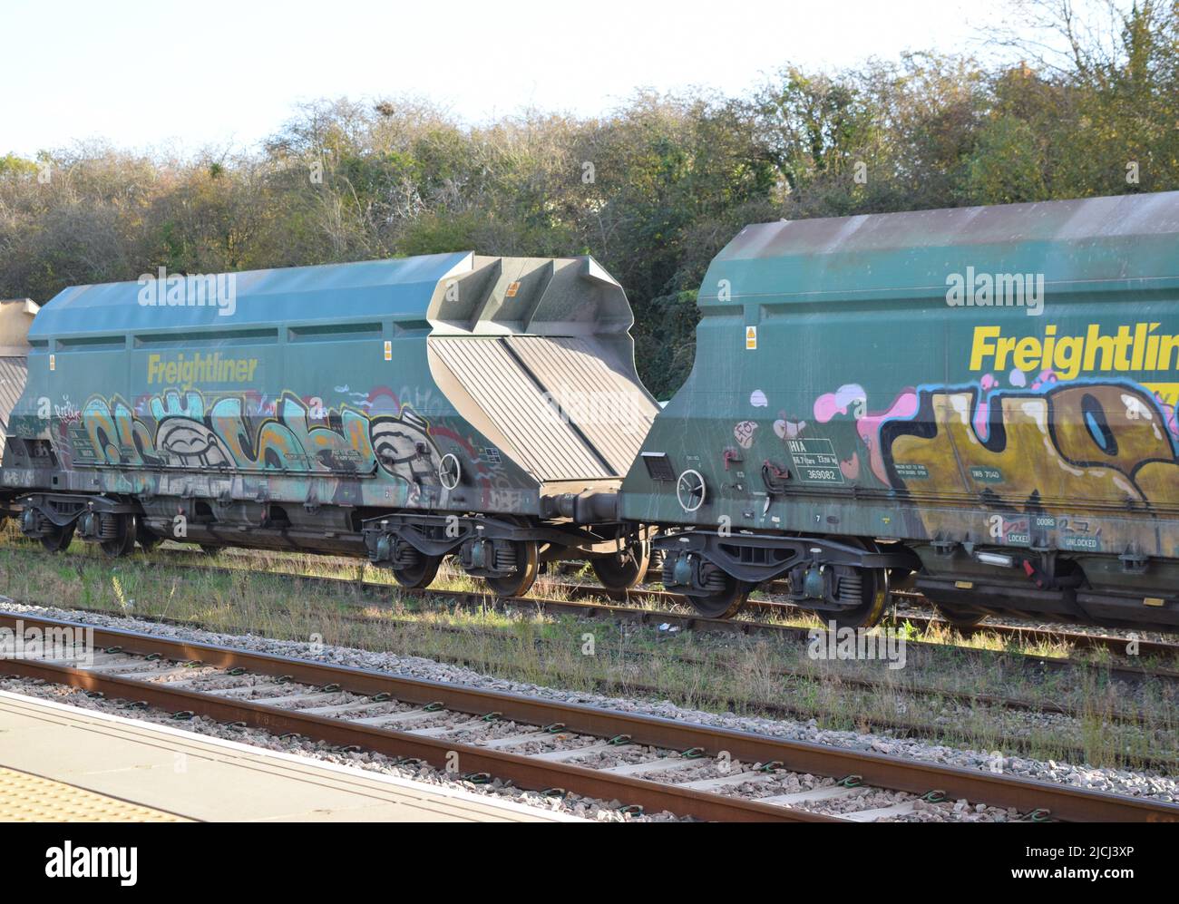 British cargo train Freightliner on rails Stock Photo - Alamy