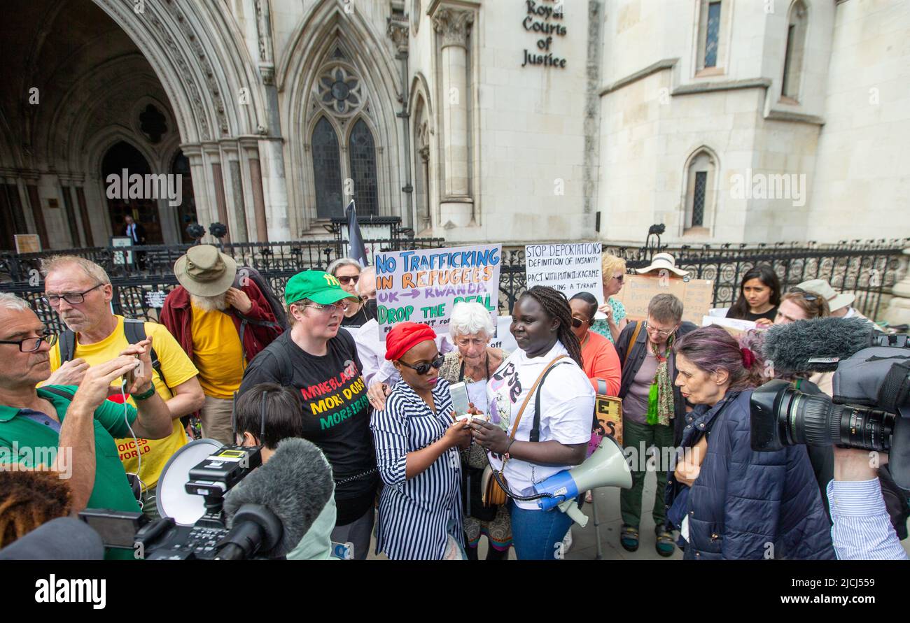 Rwanda refugee scheme hi-res stock photography and images - Alamy