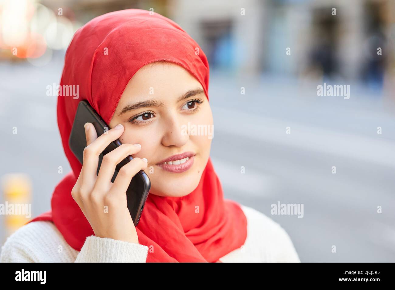 Female, teenager, arabic hi-res stock photography and images - Alamy