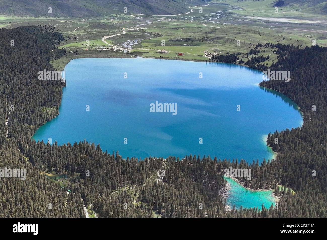 GARZE, CHINA - JUNE 13, 2022 - An aerial photo taken on June 13, 2022 ...