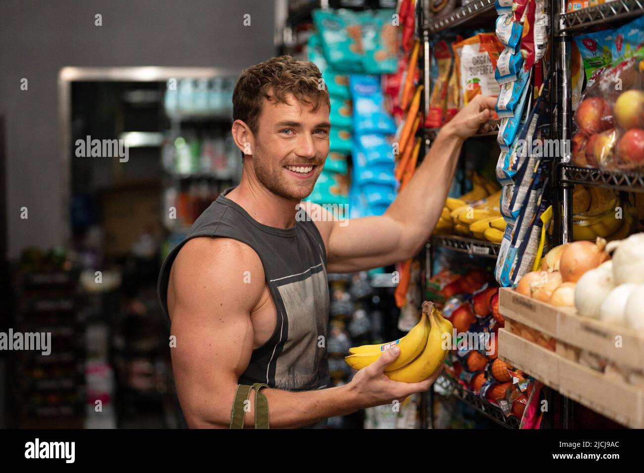 FIRE ISLAND, Zane Phillips, 2022. ph: Jeong Park / © Searchlight ...