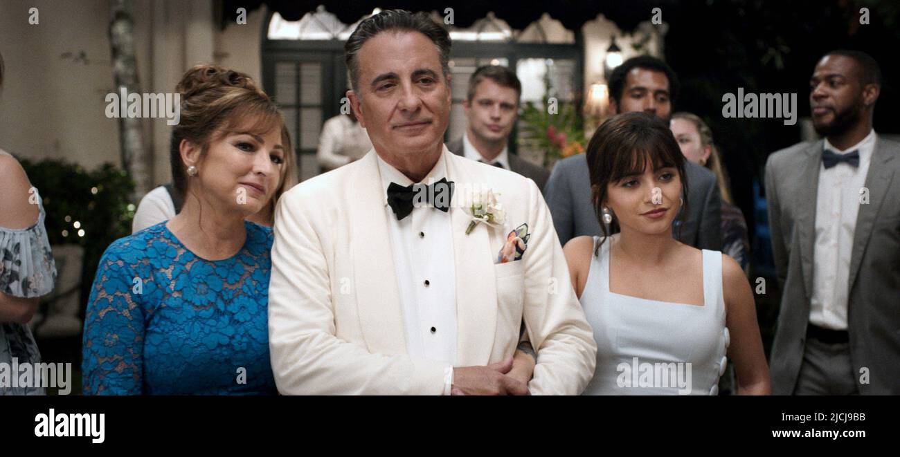 FATHER OF THE BRIDE, from left: Gloria Estefan, Andy Garcia, Isabela ...