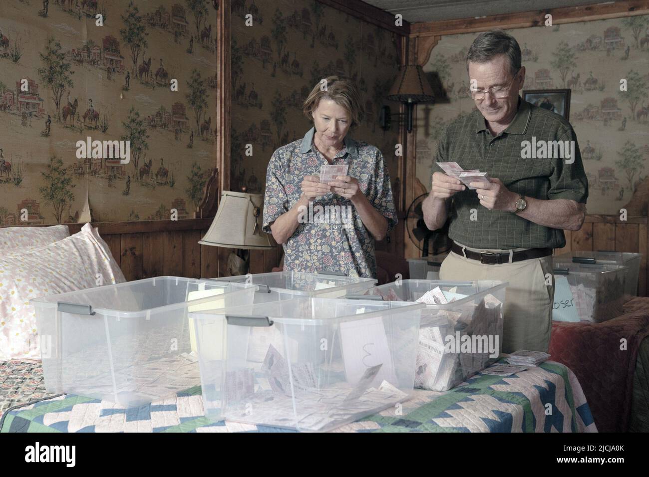 JERRY AND MARGE GO LARGE, (aka JERRY & MARGE GO LARGE), from left ...