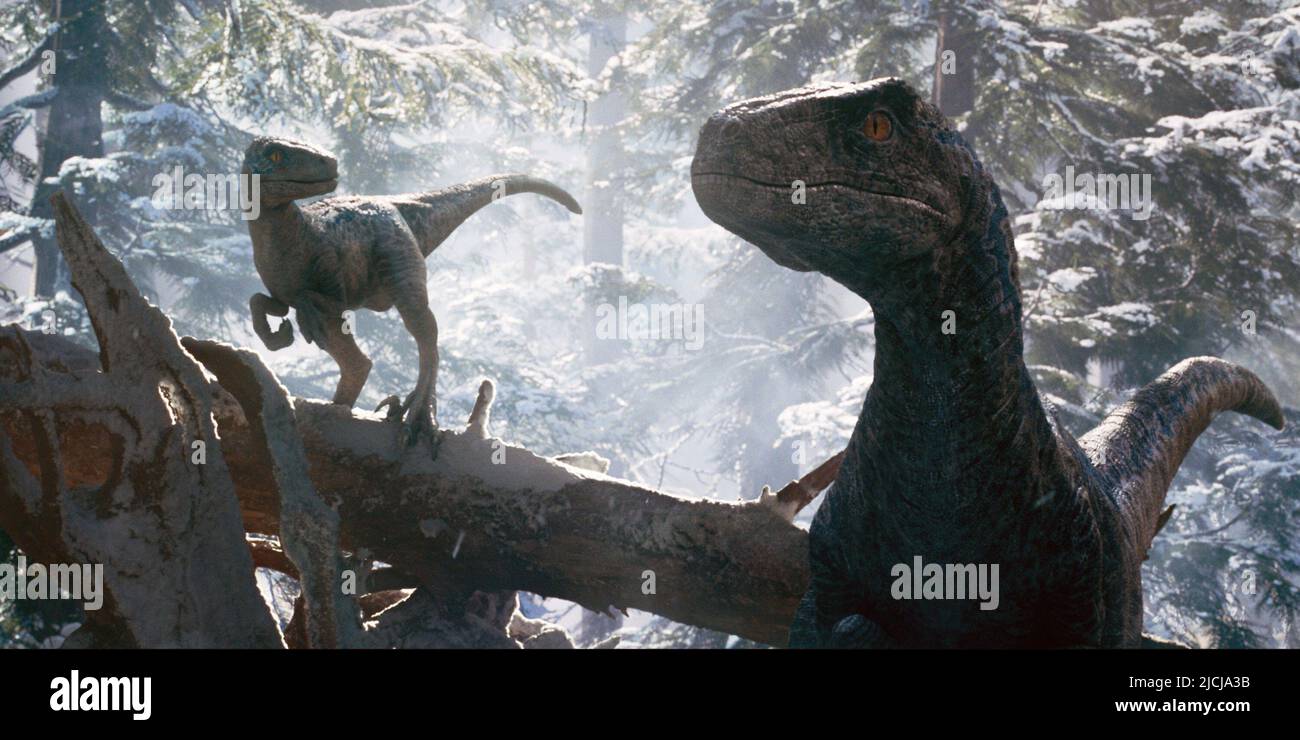 JURASSIC WORLD DOMINION, (aka JURASSIC WORLD 3), from left ...