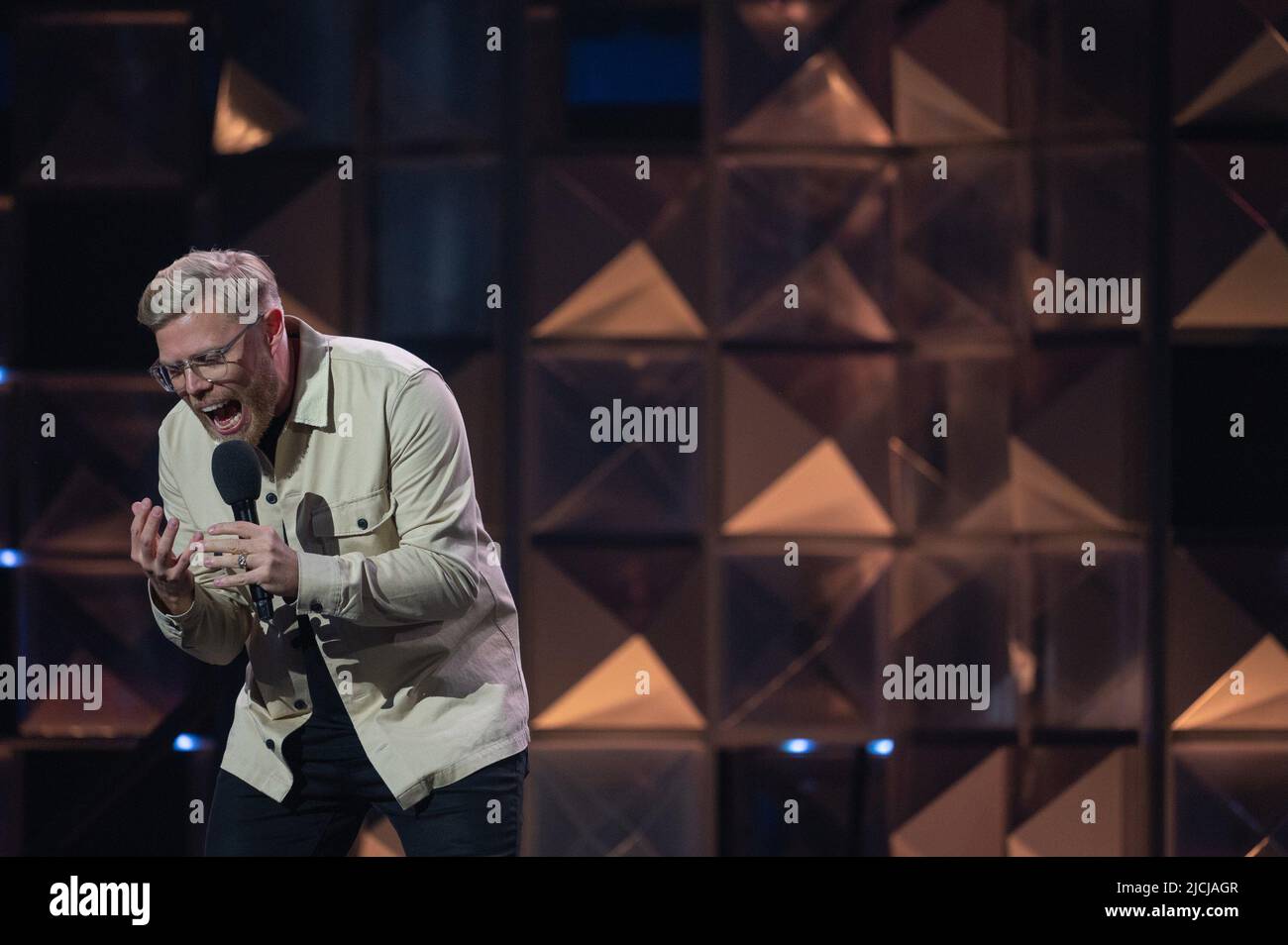 BACKSTAGE WITH KATHERINE RYAN, Rob Beckett, (Season 1, ep. 103, aired ...