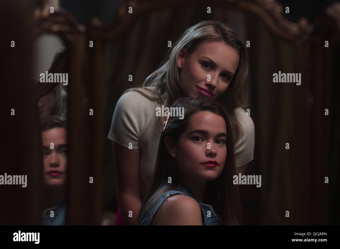 FIRST KILL, from top: Gracie Dzienny, Sarah Catherine Hook, (Season 1 ...