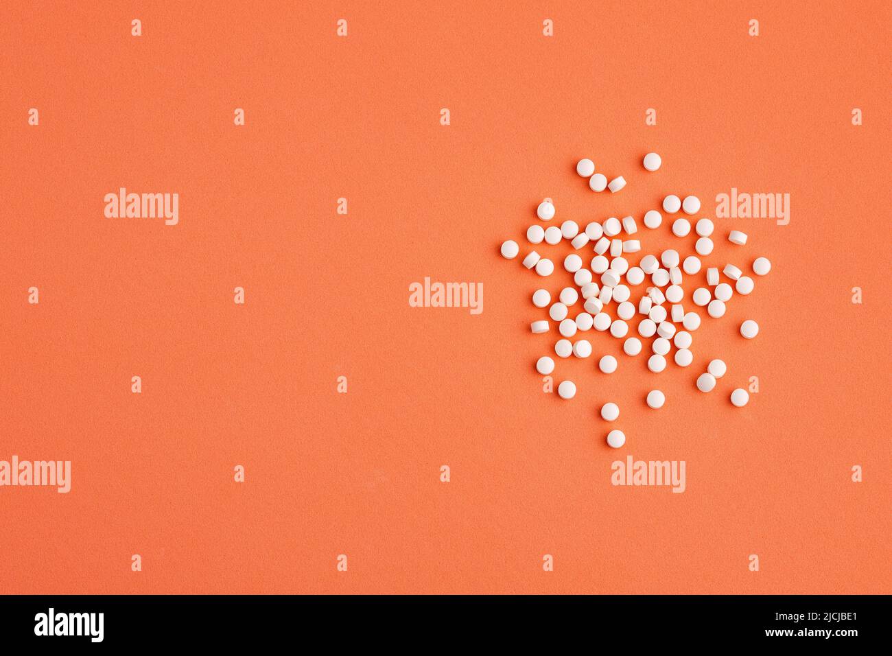 Stevia rebaudiana - Sweetener tablets from the stevia plant Stock Photo ...