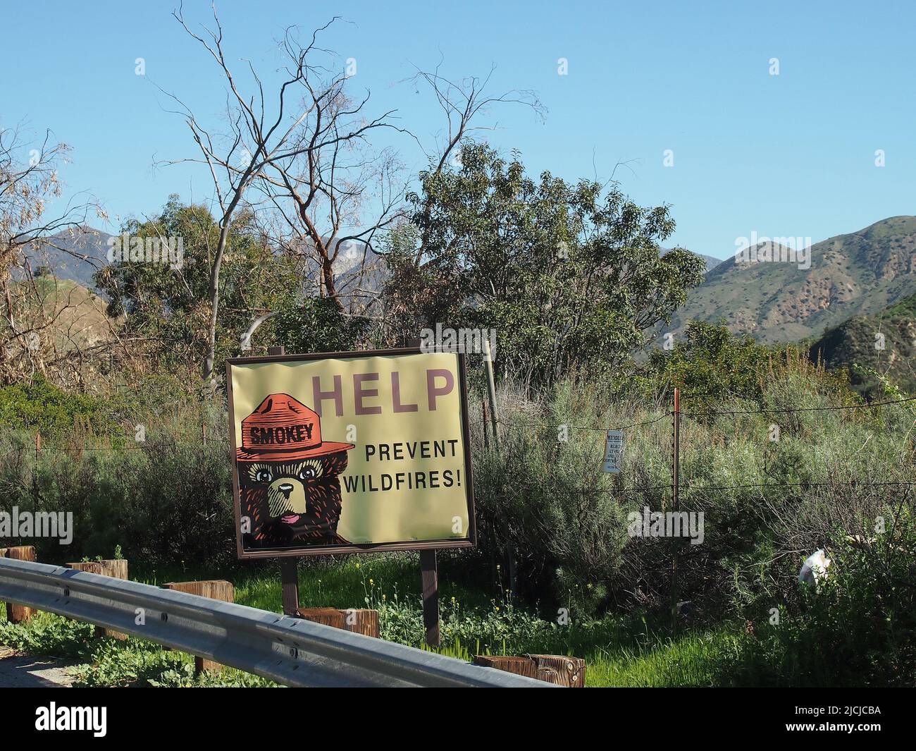 Smokey the bear sign. Help prevent wildfires in California, 2011 Stock ...