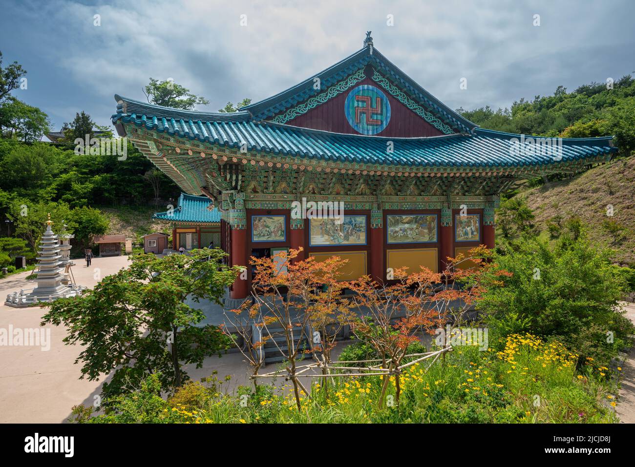 Naksansa Korean Buddhist temple complex in the Jogye order in Gangwon ...