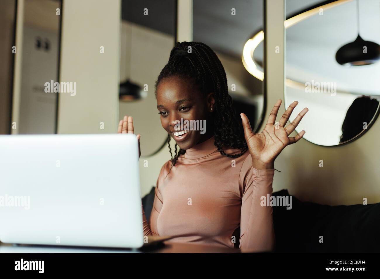 Woman zoom call hi-res stock photography and images - Alamy