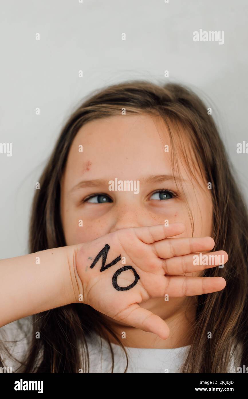 Scared kid home hi-res stock photography and images - Alamy