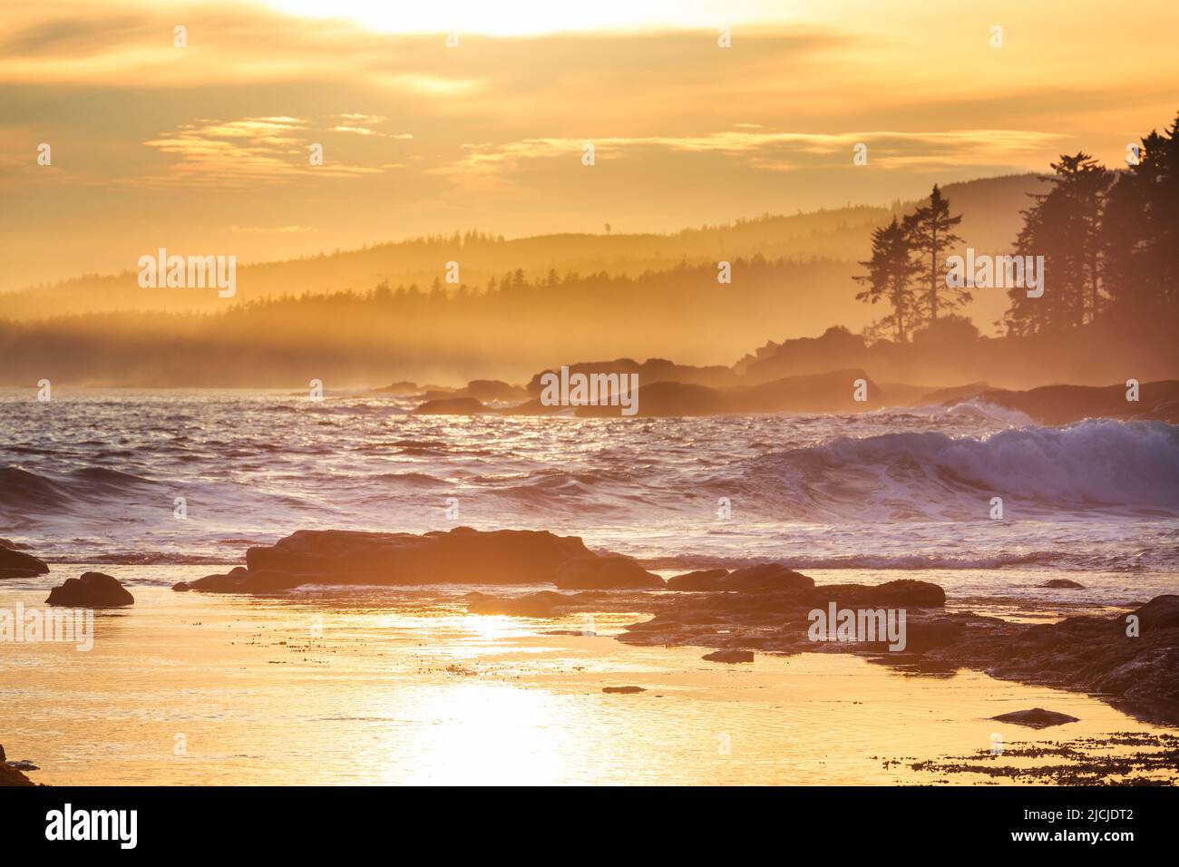 Sunset scene in a ocean beach, Nature and travel background Stock Photo ...
