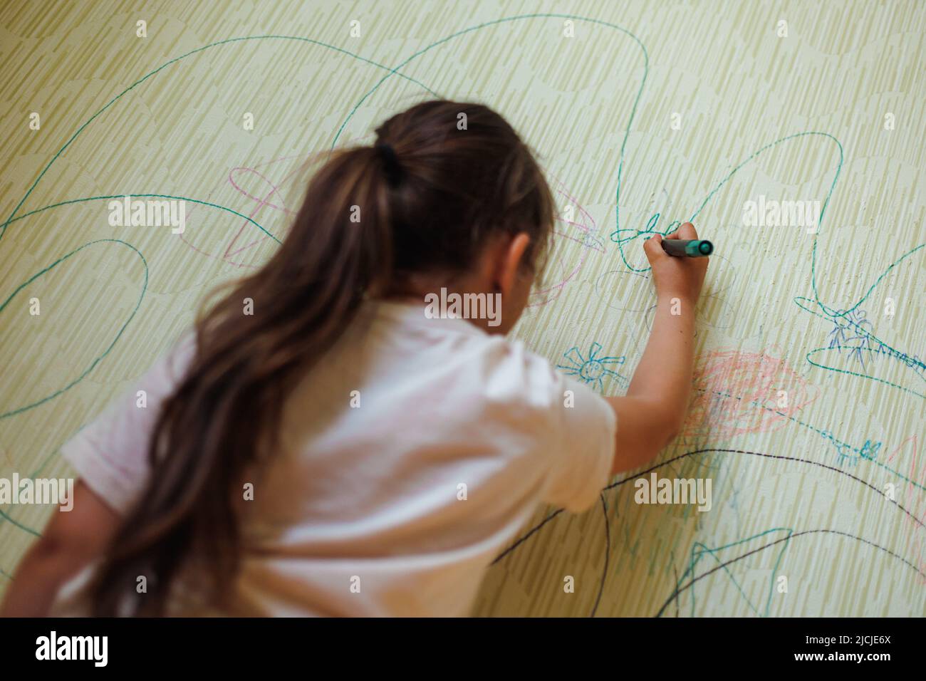 Child wallpapers hi-res stock photography and images - Alamy