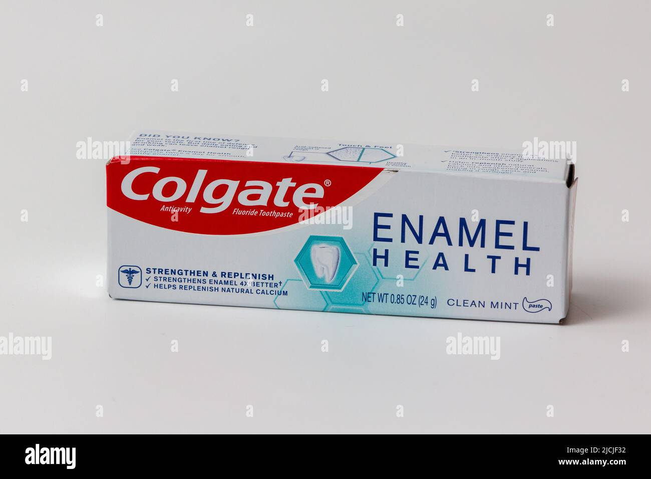 BLOOMINGTON, MN, USA - MAY 29, 2022: Colgate Enamel Health toothpaste ...