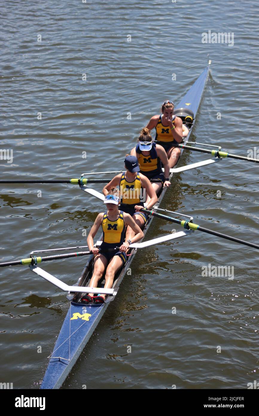 2022 University of Michigan womens team at big ten invitational regatta ...