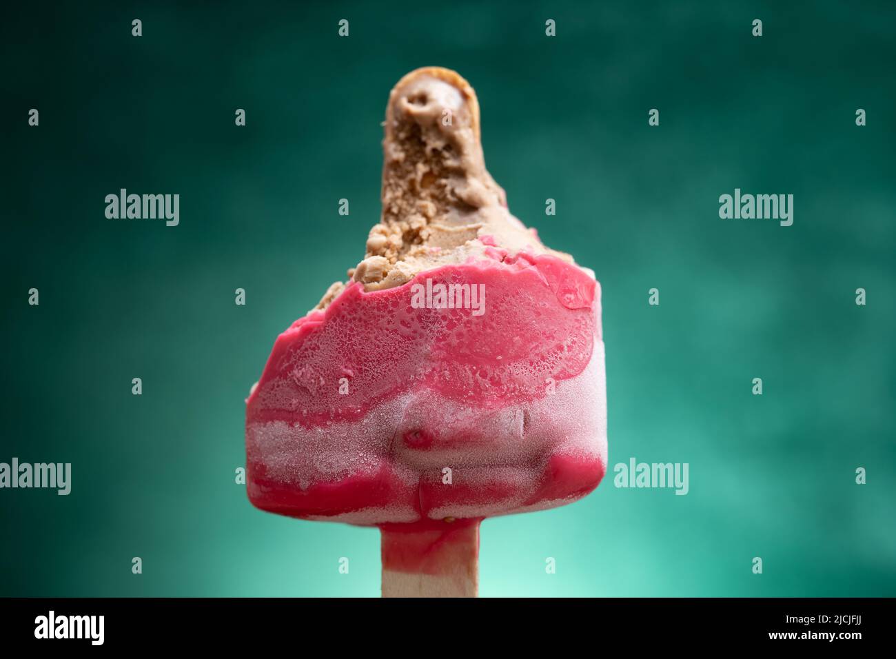 Ice cream popsicle gradient hi-res stock photography and images - Alamy