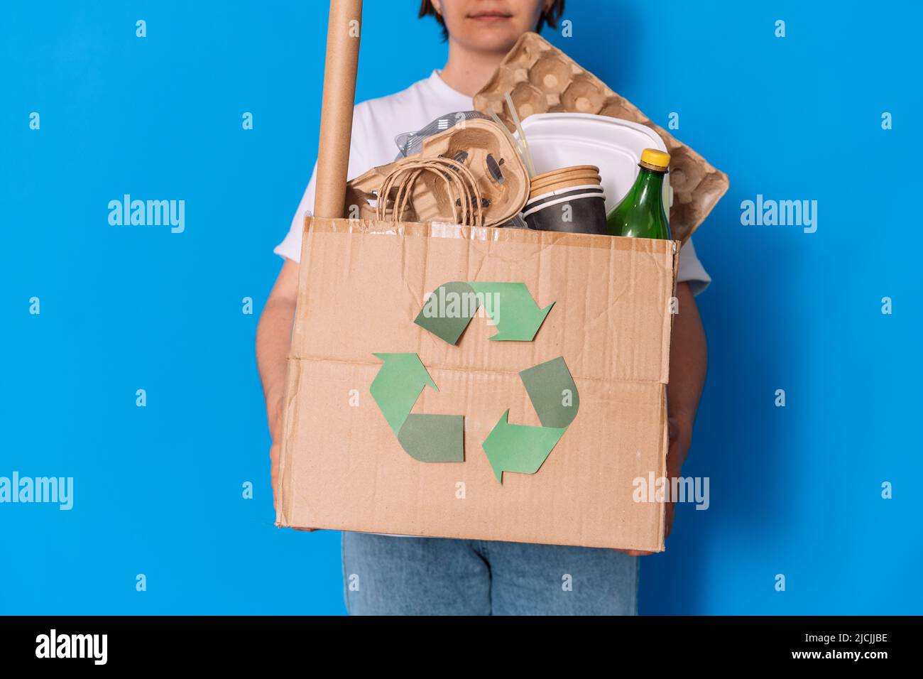 Girl clean garbage hi-res stock photography and images - Alamy