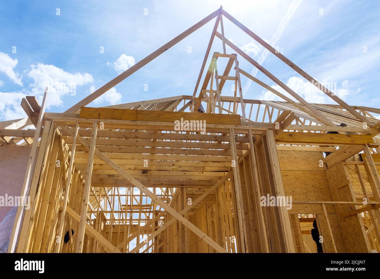 Stick house timber beams truss hi-res stock photography and images - Alamy
