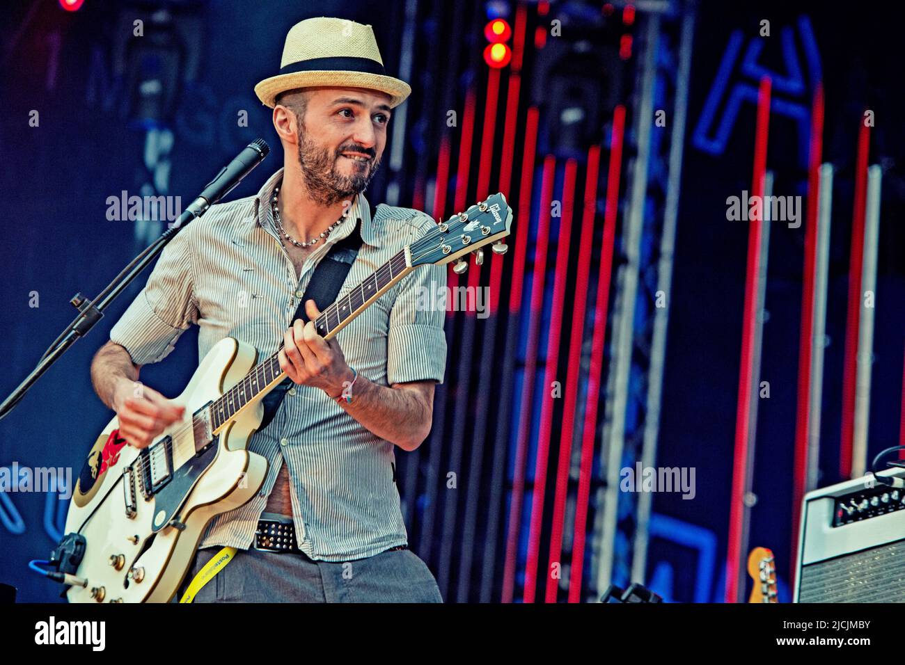 Samuel Romano performs live in concert with his band Motel Connection ...