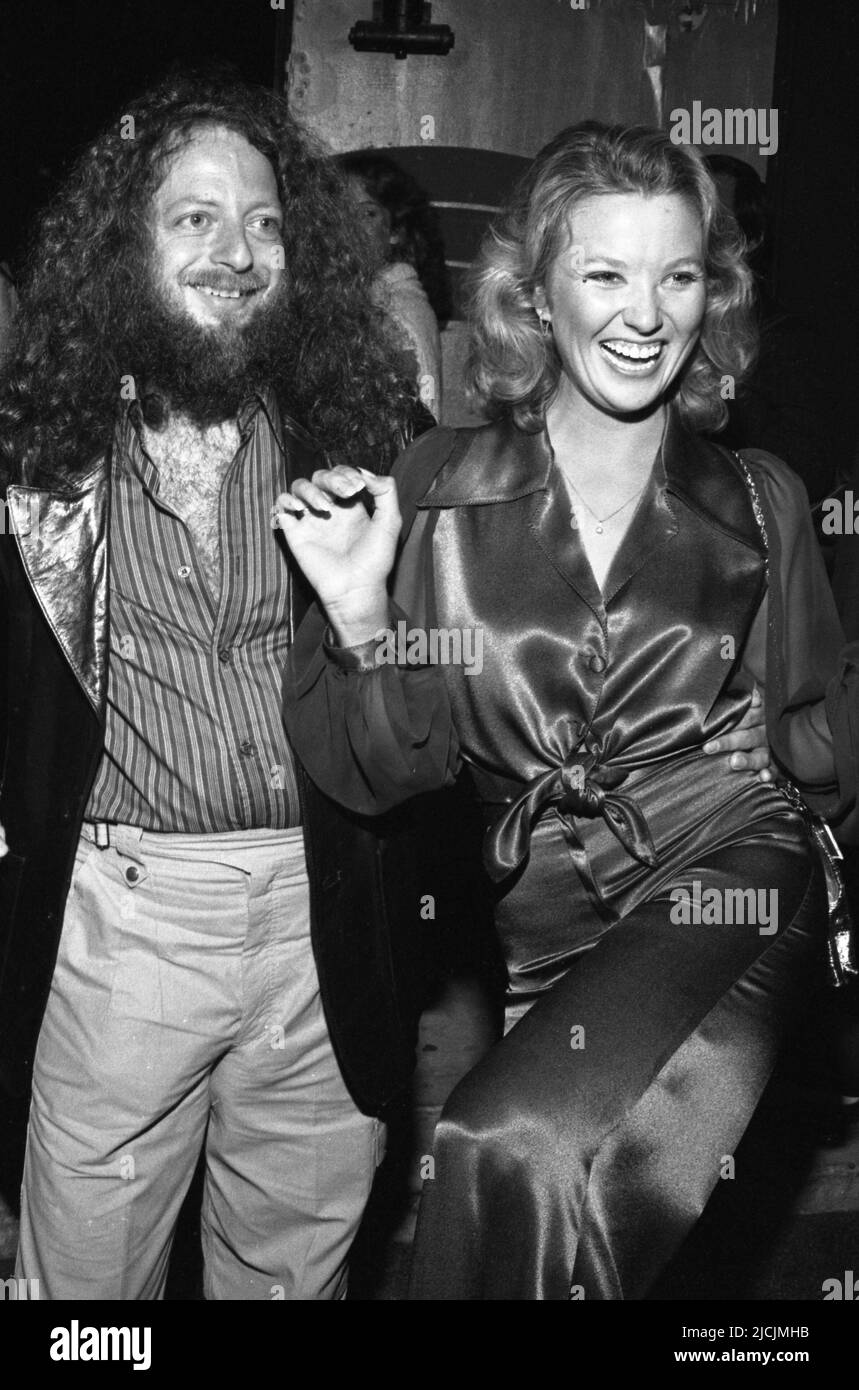 Tanya tucker Black and White Stock Photos & Images - Alamy