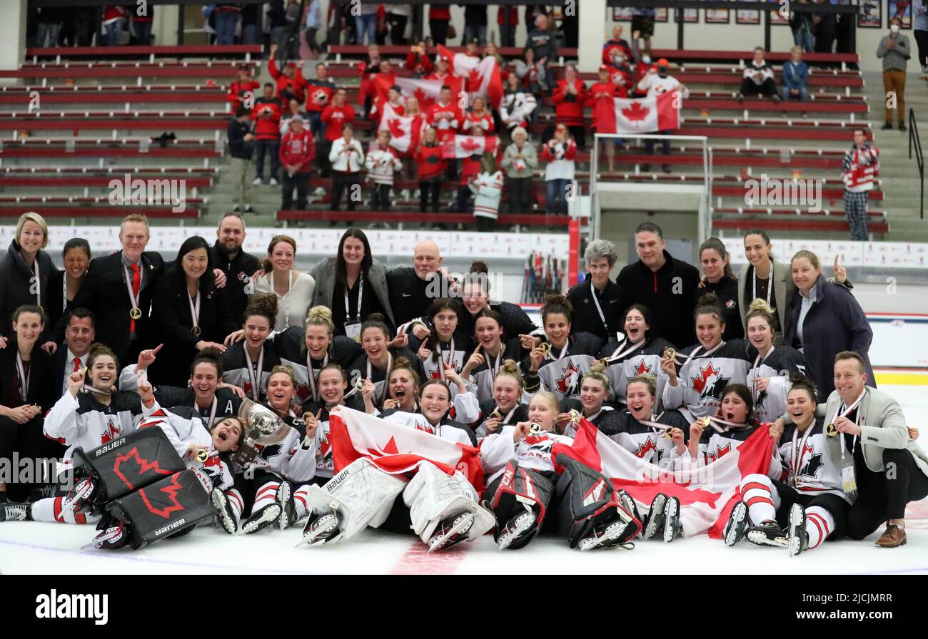 Madison, Wisconsin, USA. 13th June, 2022. - Team Canada poses for a ...
