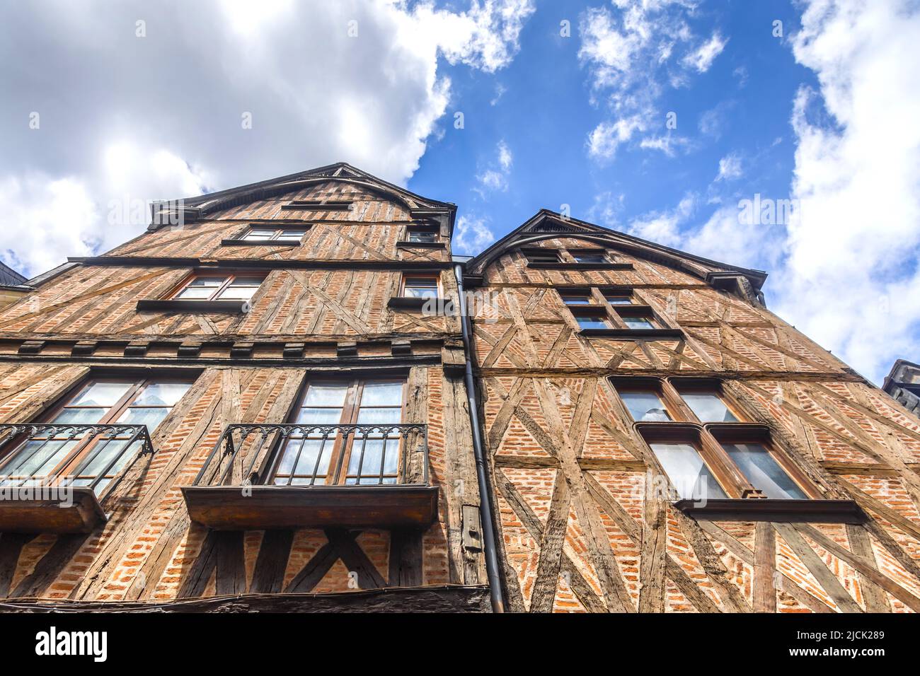 16th century buildings hi-res stock photography and images - Alamy