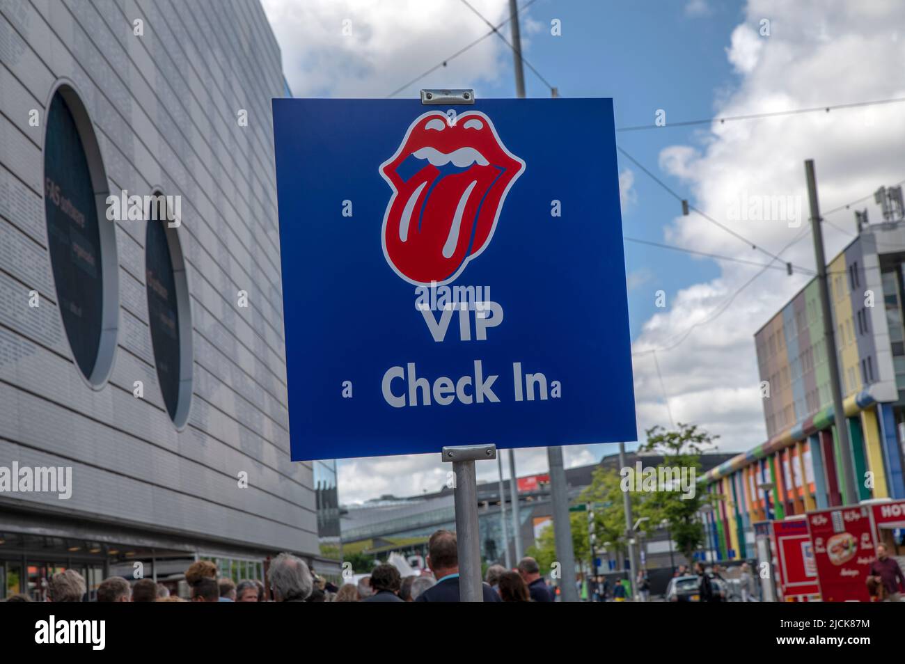 Billboard Vip Check In At The Last Of Three Concerts Of The Rolling ...