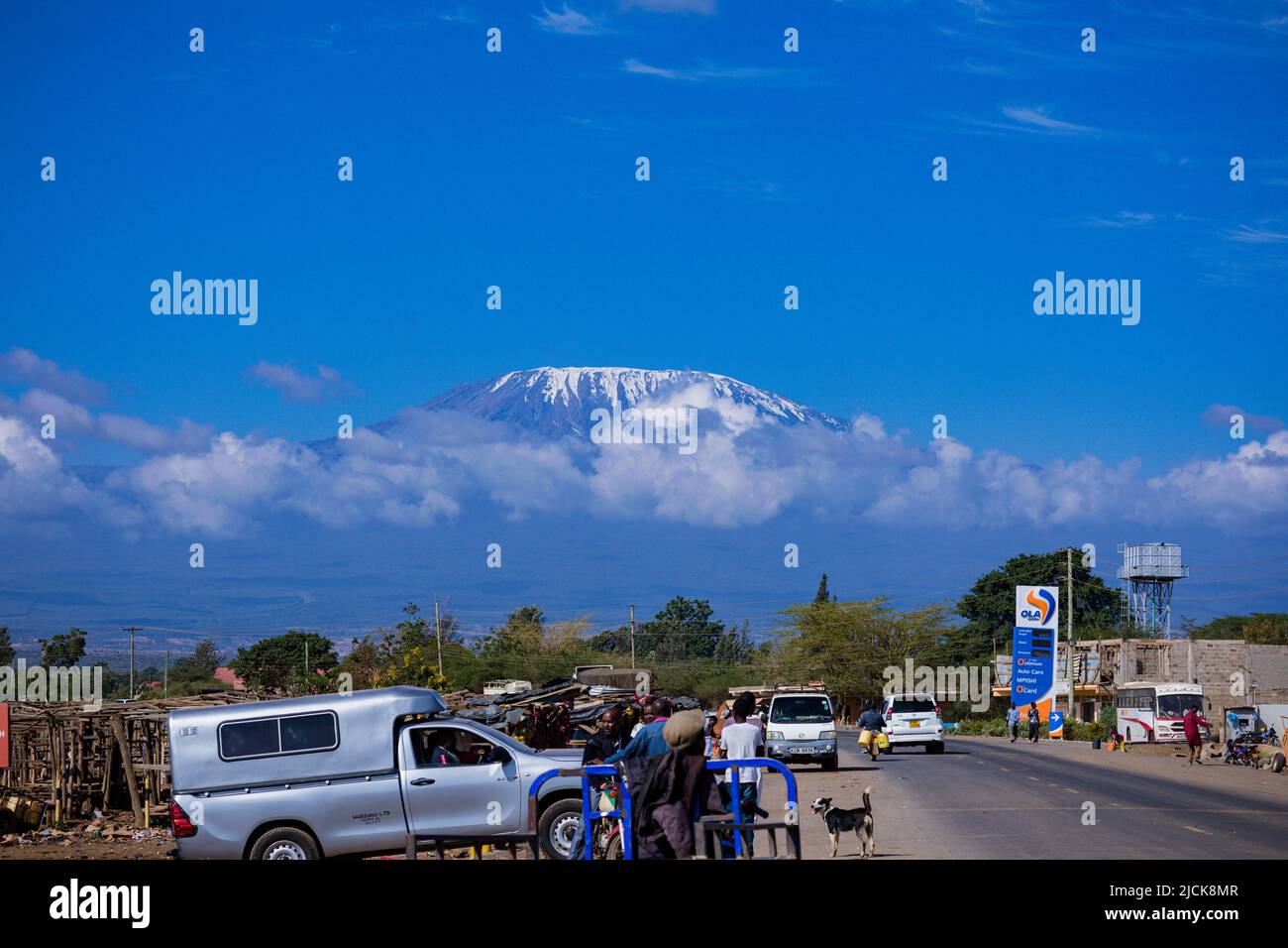 Mount Kilimanjaro Dormant Volcano In United Republic Of Tanzania kibo ...