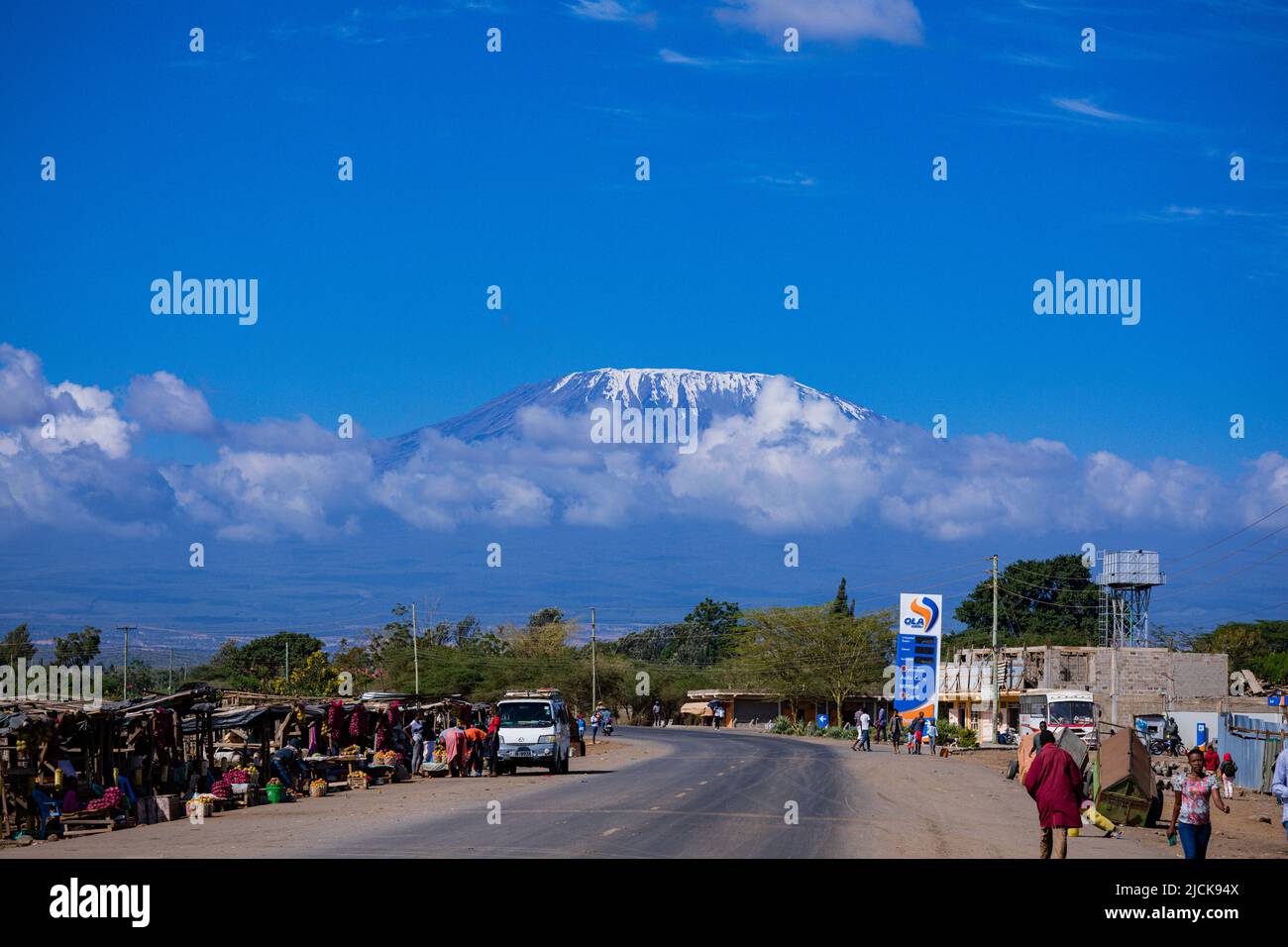 Mount Kilimanjaro Dormant Volcano In United Republic Of Tanzania kibo ...