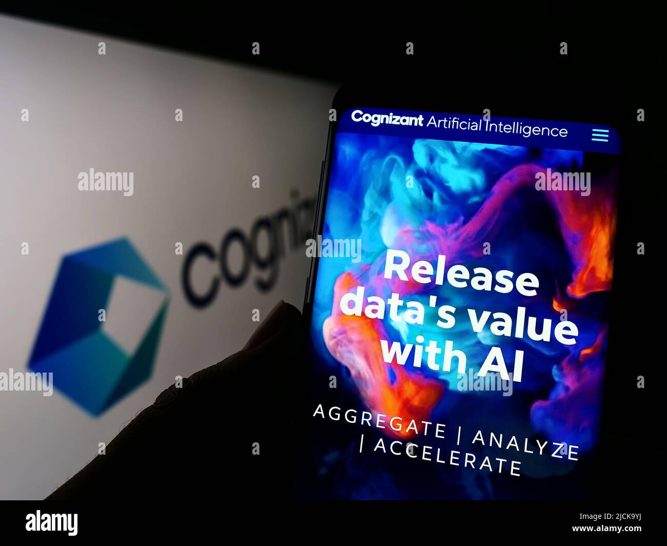 Cognizant logo hi-res stock photography and images - Alamy