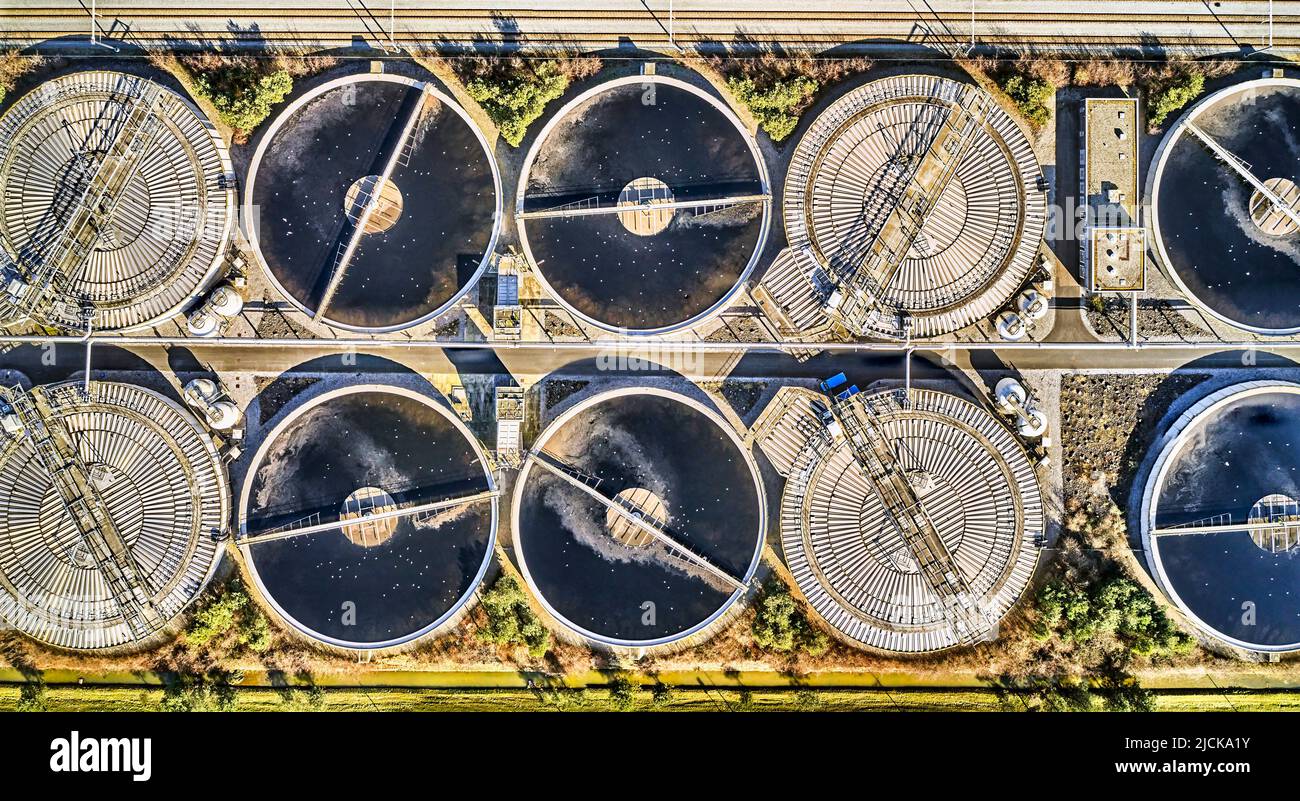 Sludge clarifier hi-res stock photography and images - Alamy