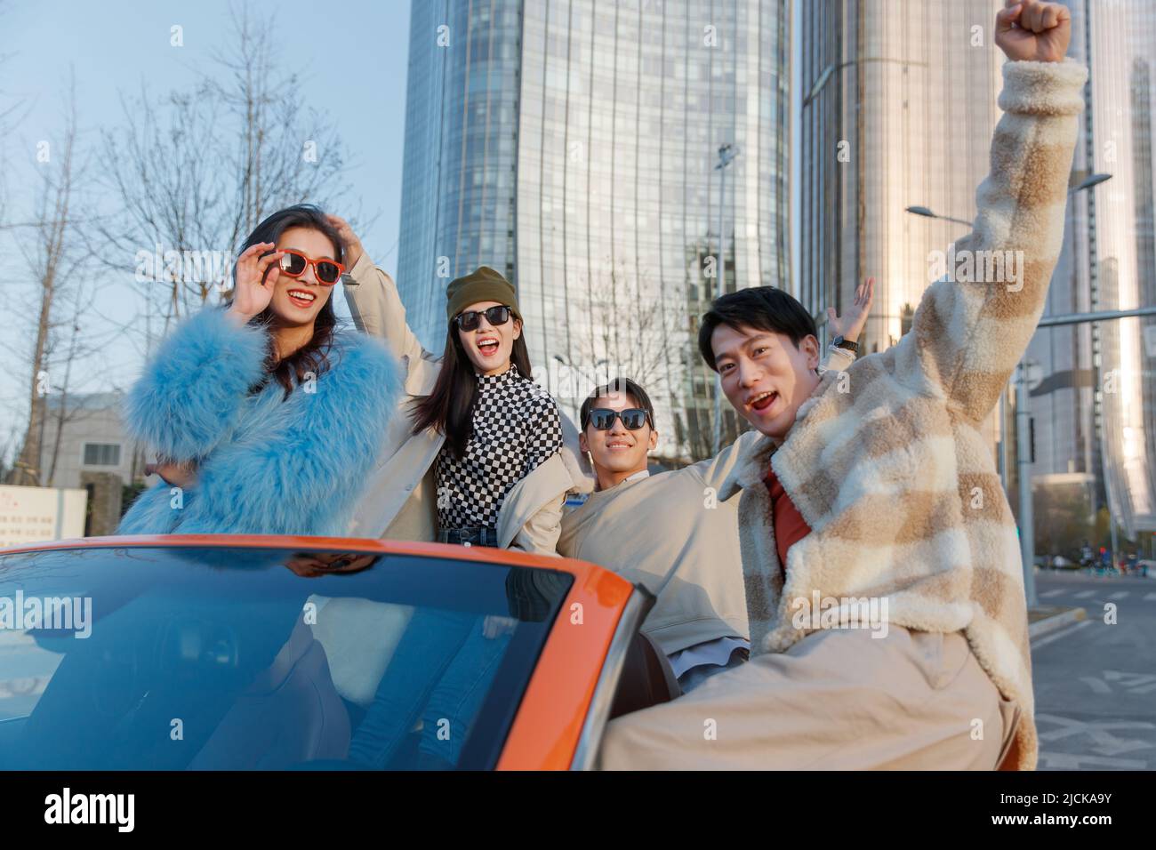 Fashion and personality of young people drive cars to go for a drive ...