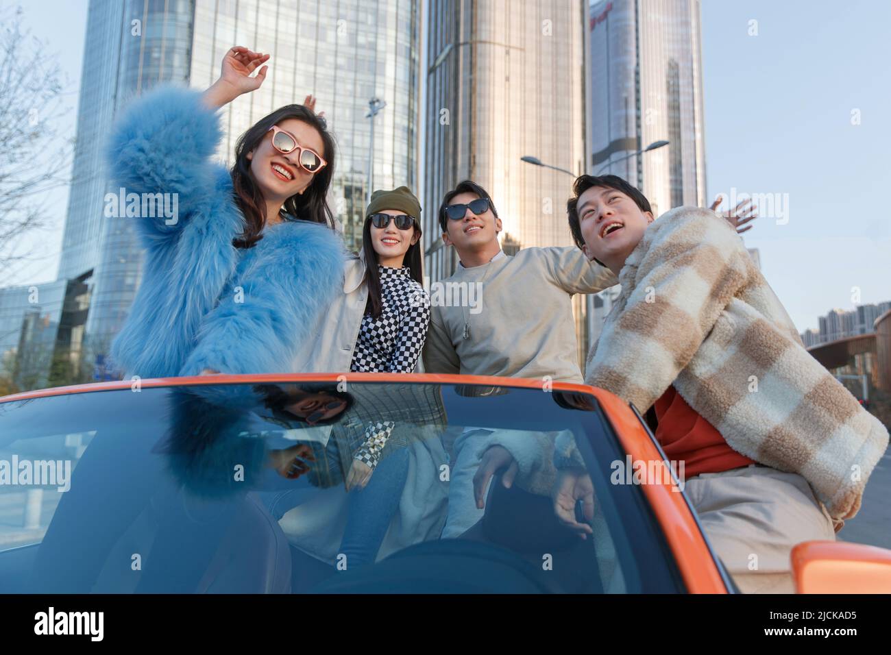 Fashion and personality of young people drive cars to go for a drive ...