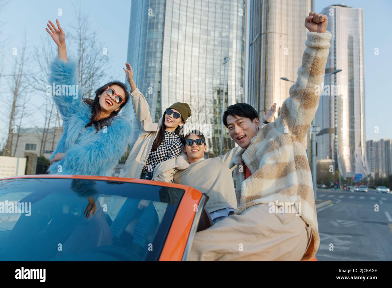 Fashion and personality of young people drive cars to go for a drive ...