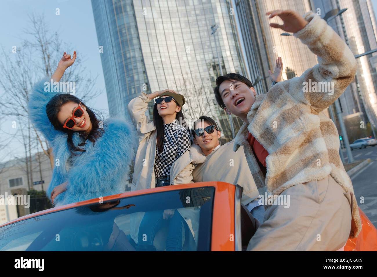 Fashion and personality of young people drive cars to go for a drive ...