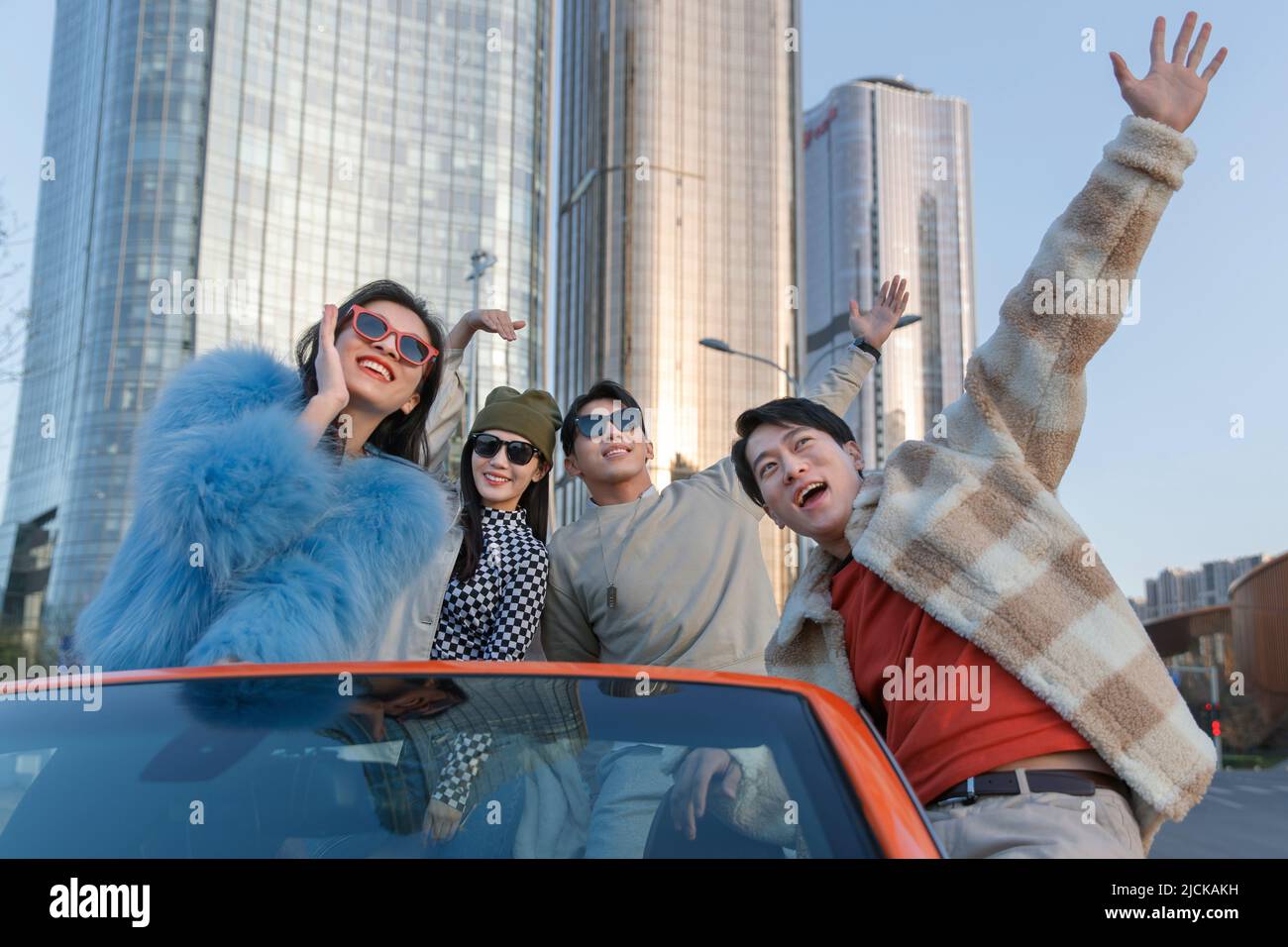 Fashion and personality of young people drive cars to go for a drive ...