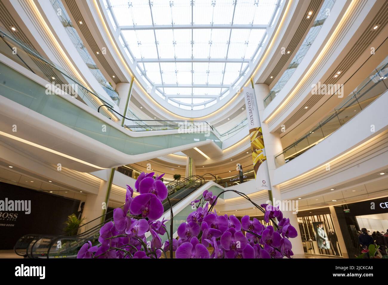 Shoping centers hi-res stock photography and images - Alamy