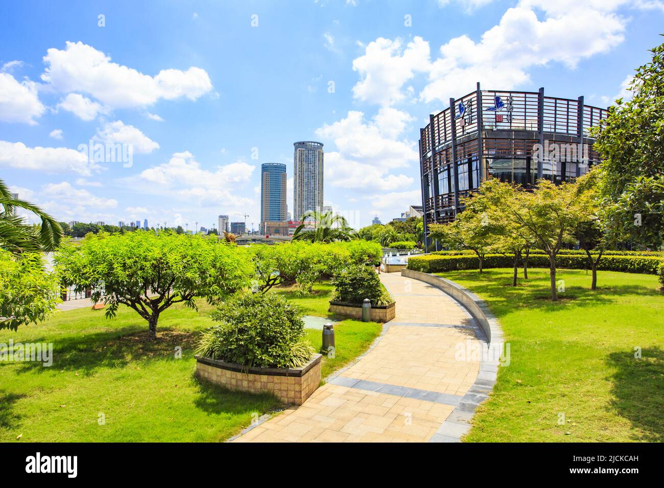 Shoping malls hi-res stock photography and images - Alamy