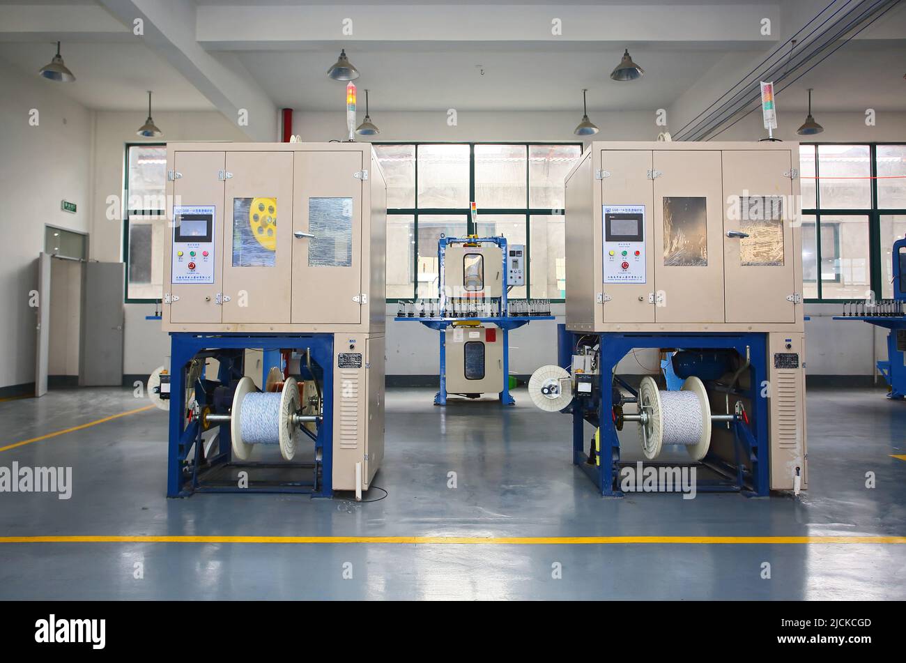 Modern production line hi-res stock photography and images - Alamy