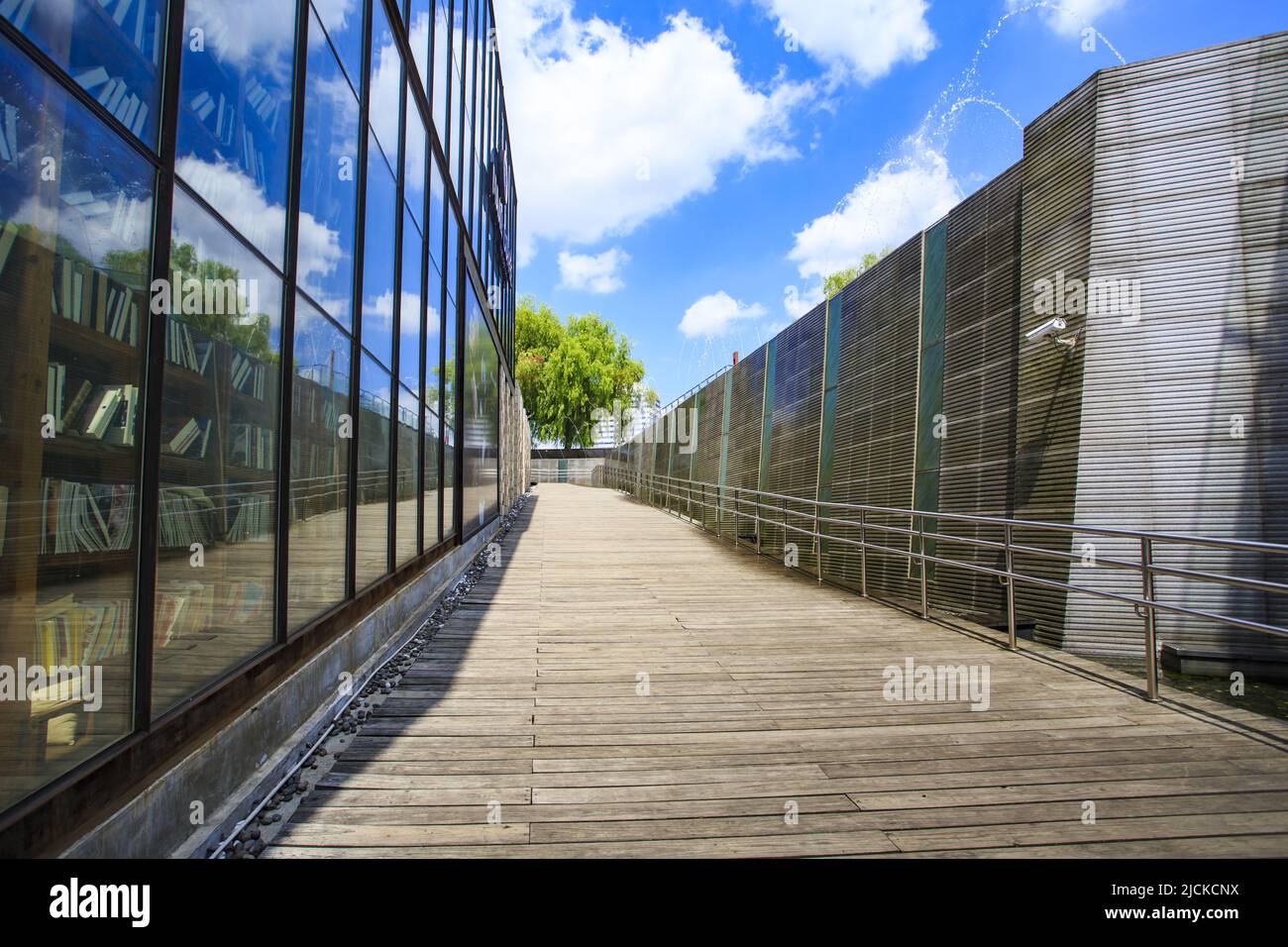 Commercial blocks hi-res stock photography and images - Alamy