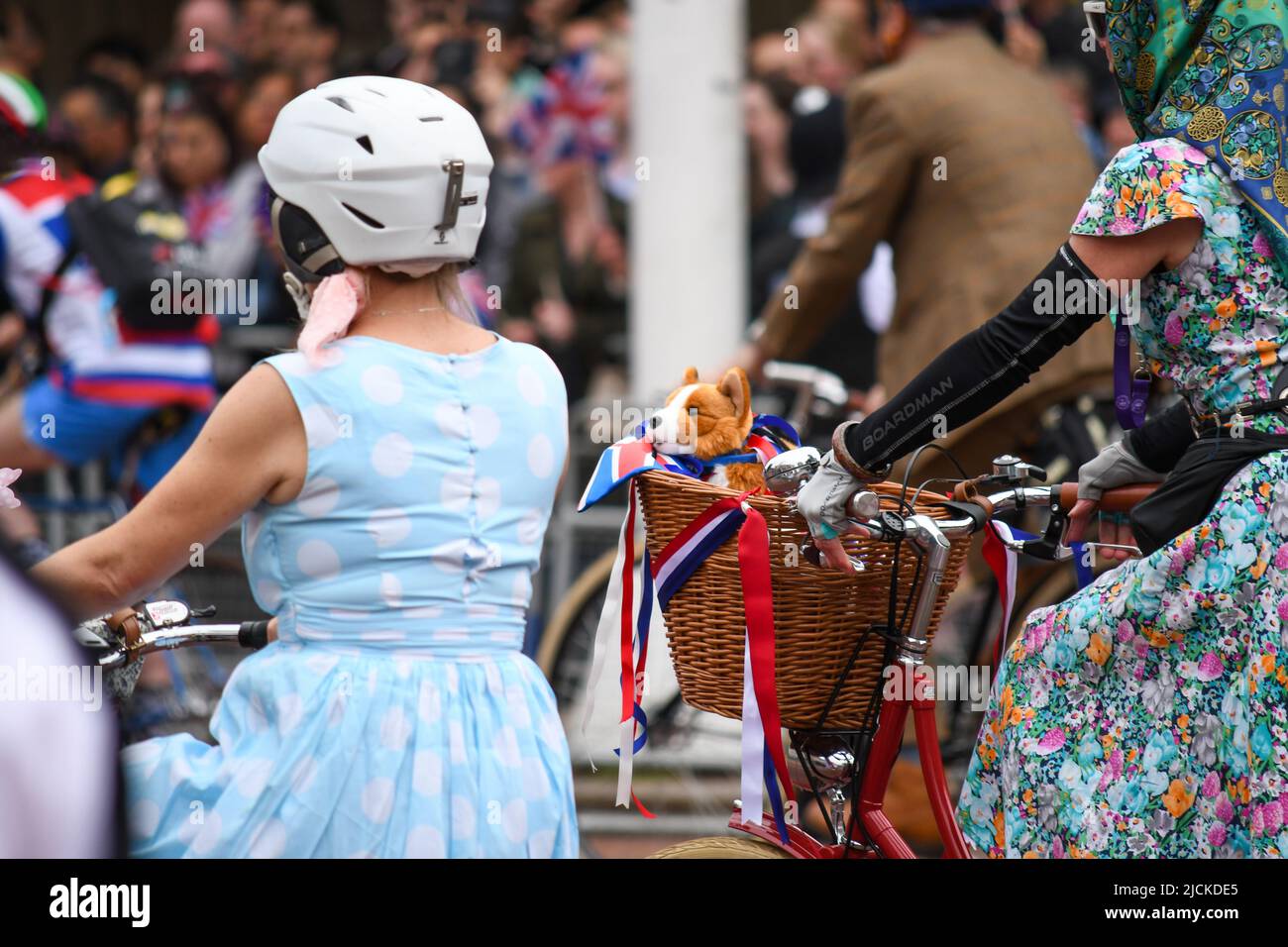 London, UK, 5th Jun 2022, Platinum Jubilee Pageant along the Mall ...