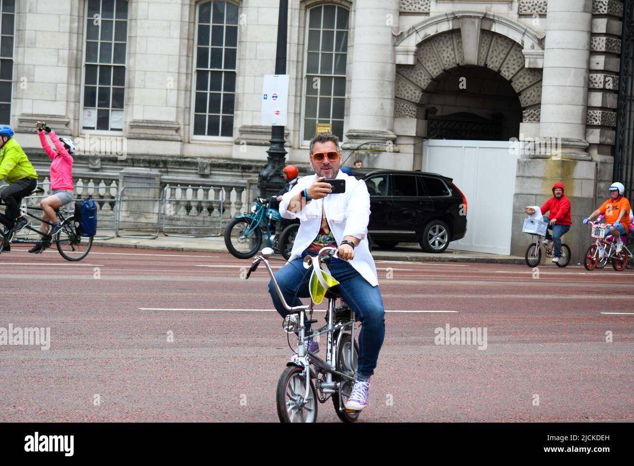 London, UK, 5th Jun 2022, Platinum Jubilee Pageant along the Mall ...